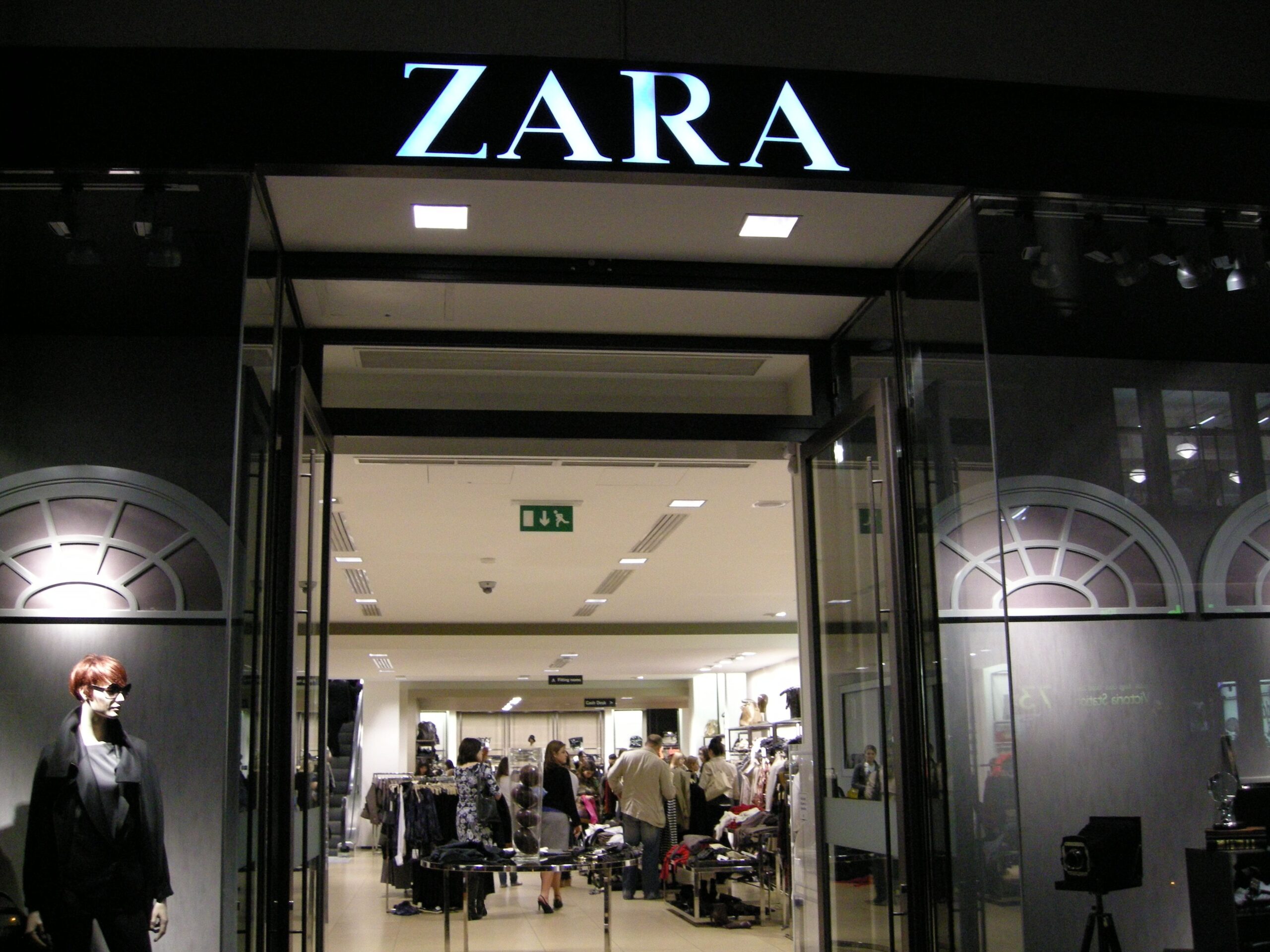 ℹ ¿Quién es el dueño de la marca Zara? ️